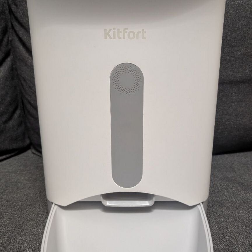 Автокормушка Kitfort KT-2084