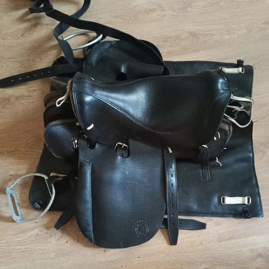 Седло для лошади, кавалерийское