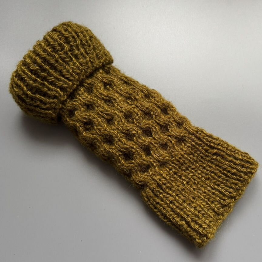 Свитер для маленьх пород собак