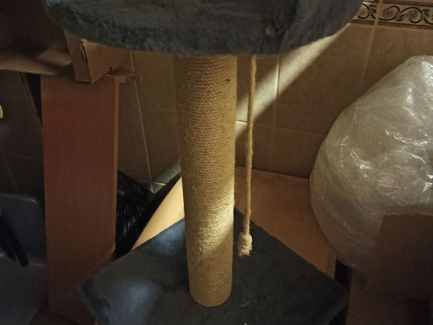 Домик когтеточка удобный отдам