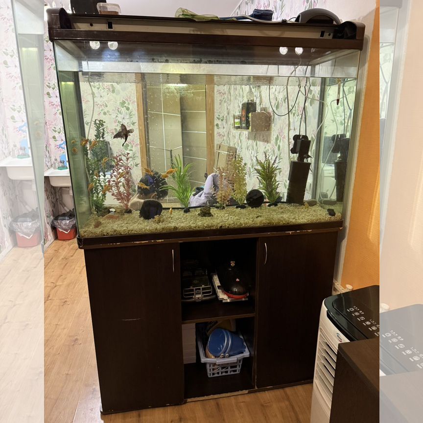 Аквариум с тумбой