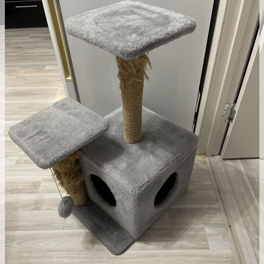 Когтеточка домик для кошки с когтеческой б/у