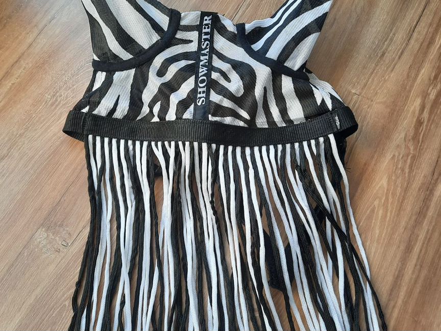 Маска для лошади