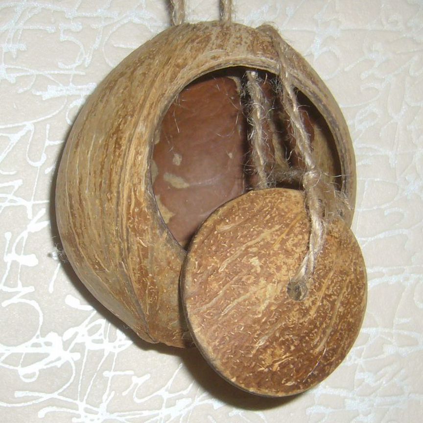 Домик гнездо из кокоса для попугая