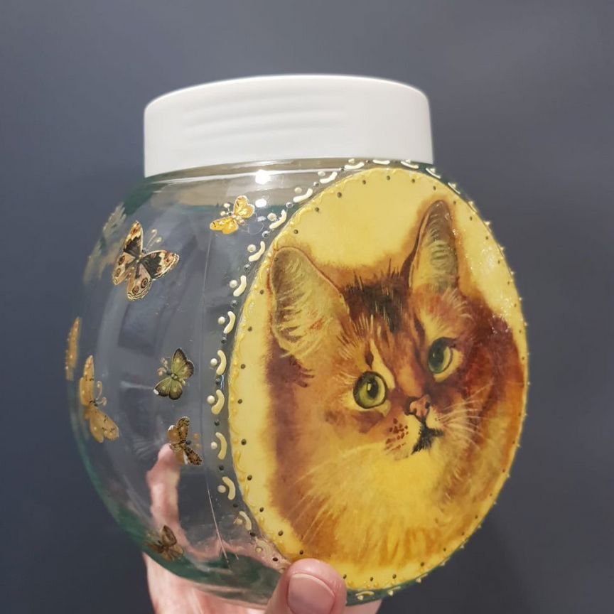 Банка для корма