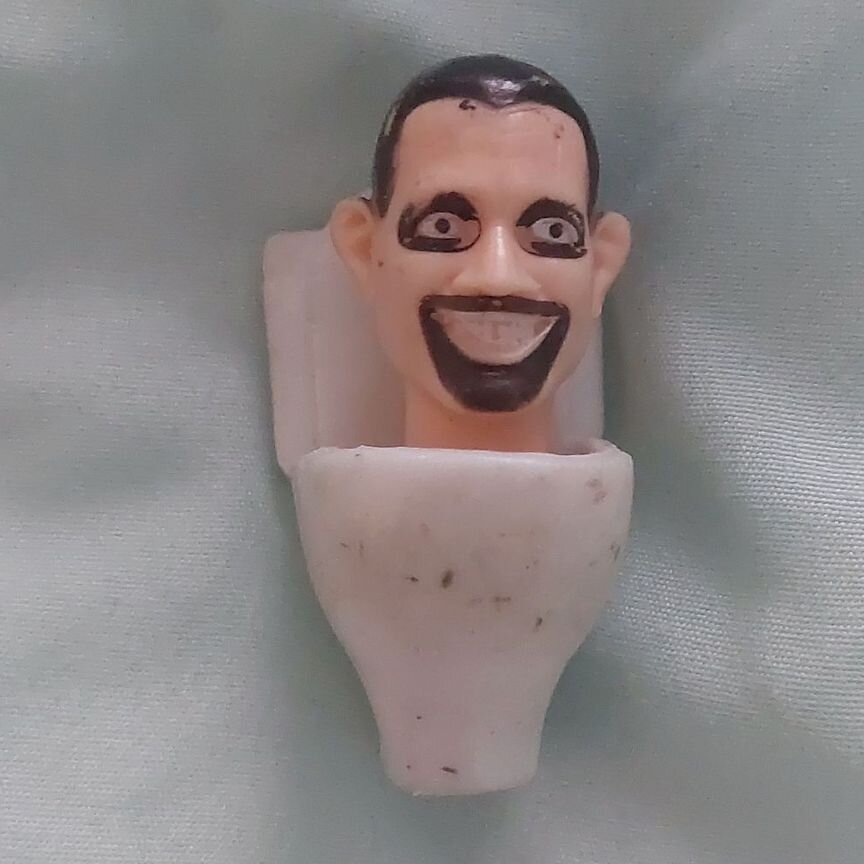 Skibidi туалет обычный