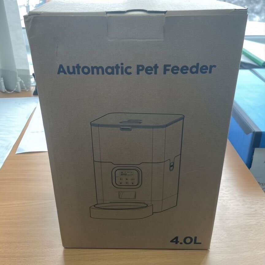 Автоматическая кормушка для животных