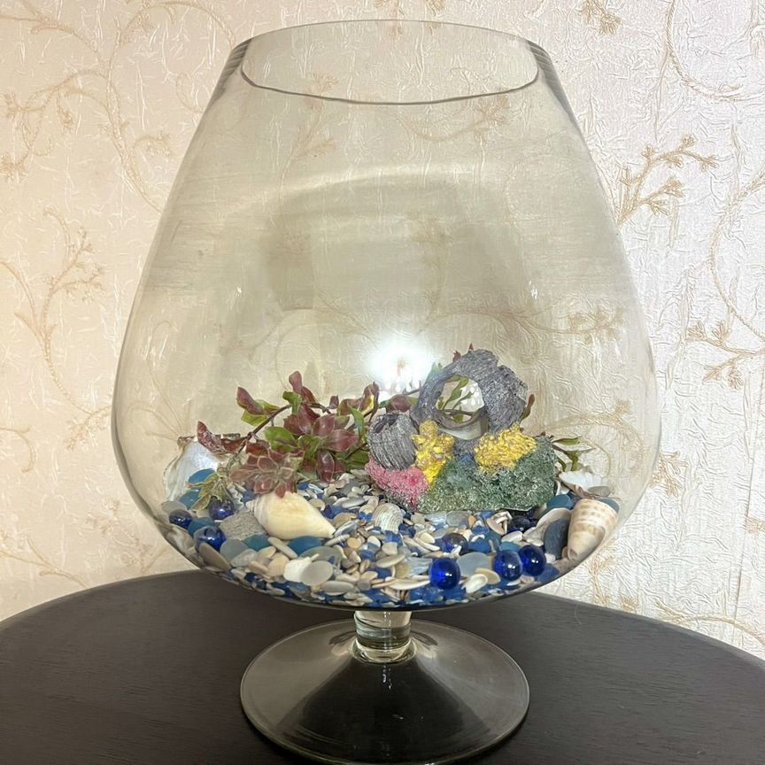 Аквариум с декором