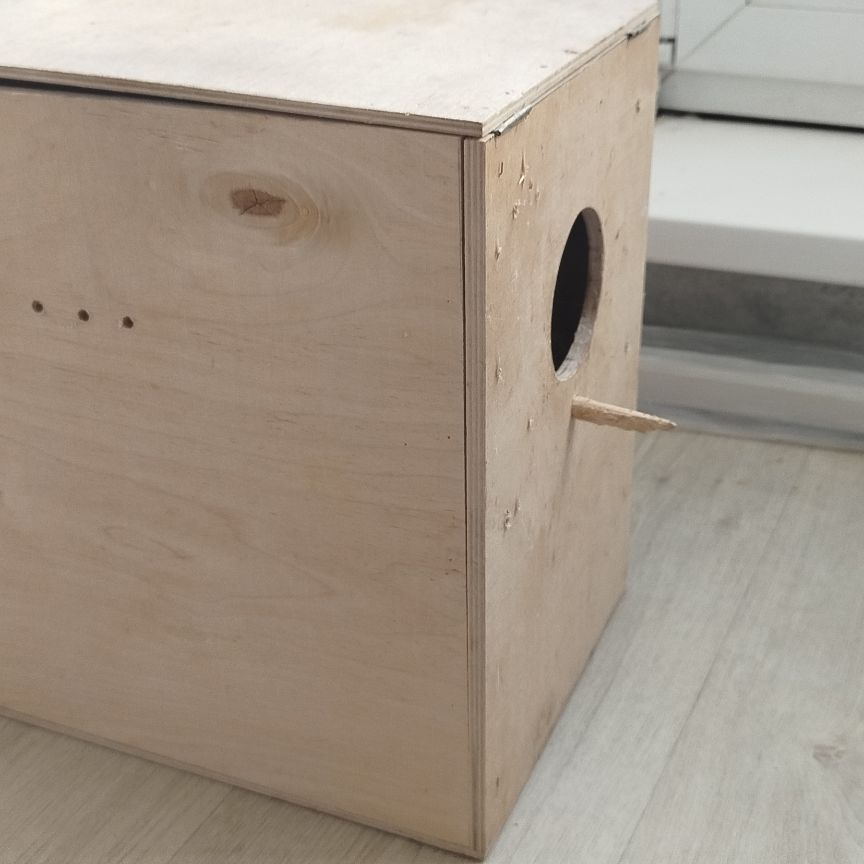 Гнездо для средних и крупных попугаев