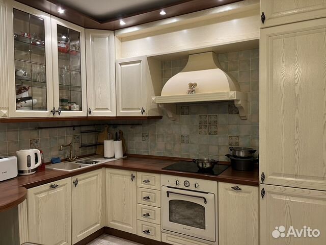 Продам кухню, массив с техникой купить в Одинцово | Товары для дома и ...