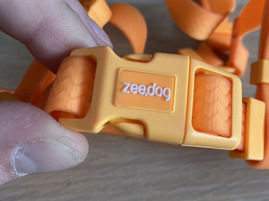 Шлейка neopro tangerine Zee.Dog (S / оранжевый)