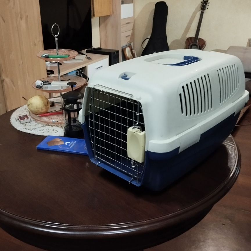 Переноска для кошек пластиковая бу