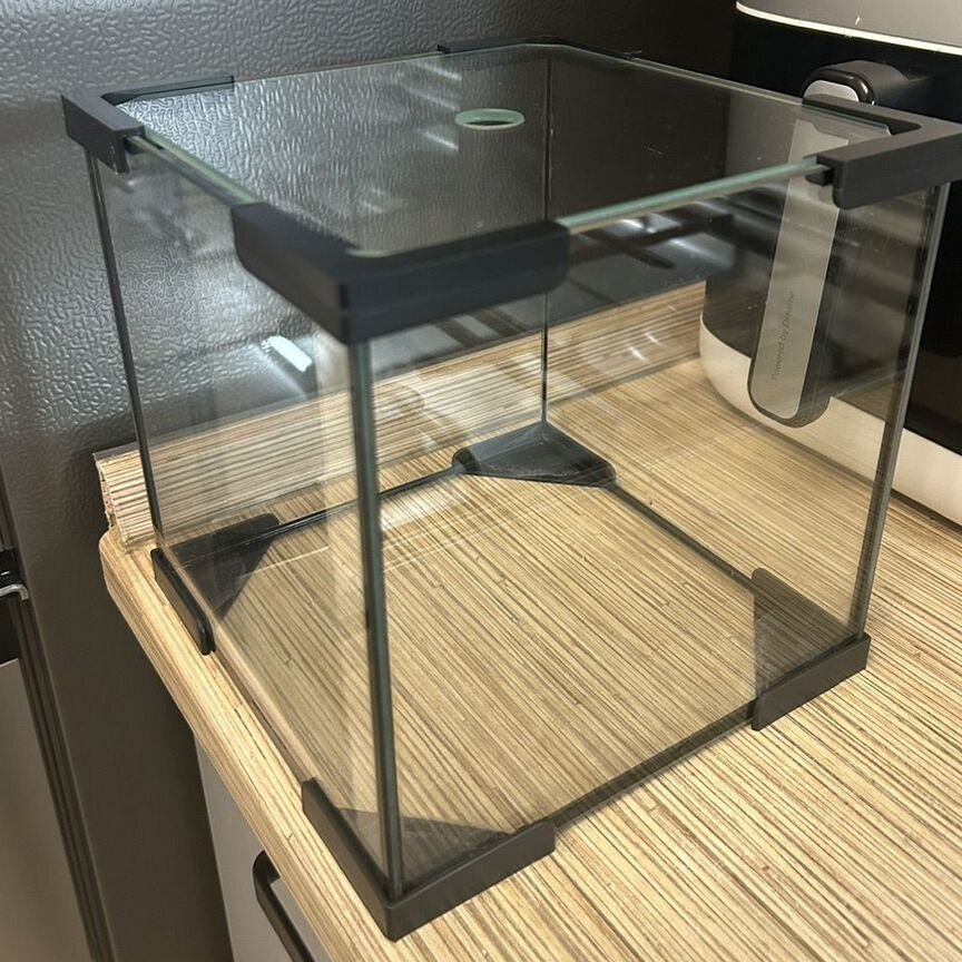 Аквариум кубик