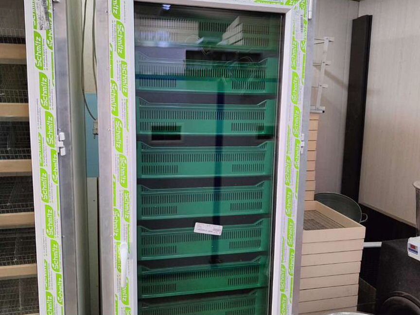 Выводной шкаф для вывода любой птицы