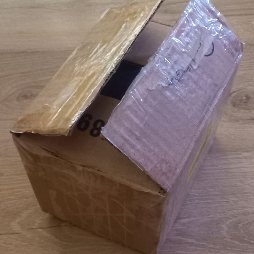 Искусственное растение для аквариума