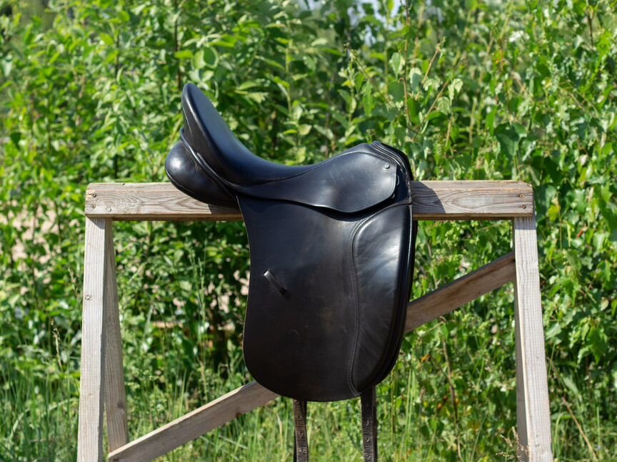 Выездковое седло Theo Sommer, 18'