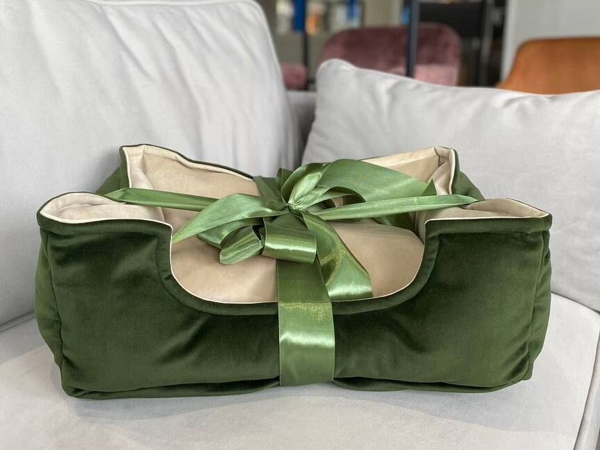 Лежанка для кошек и собак