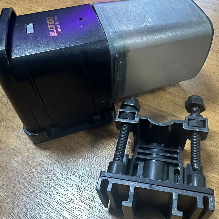 Автоматическая кормушка для рыб