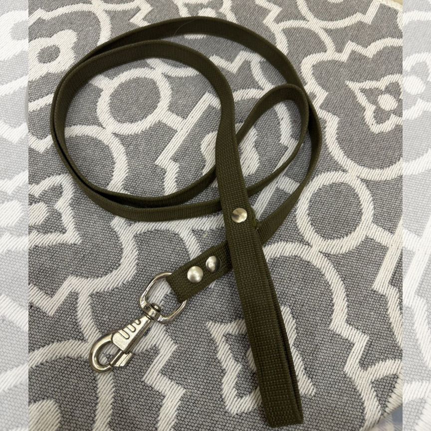 Комплект для дриссеровки собак: поводок  намордник