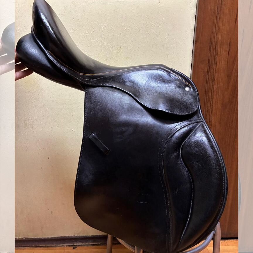 Седло Hubert р 19,5/ 33  под крупного всадника