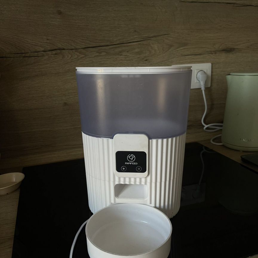 Автокормушка для кошек и собак