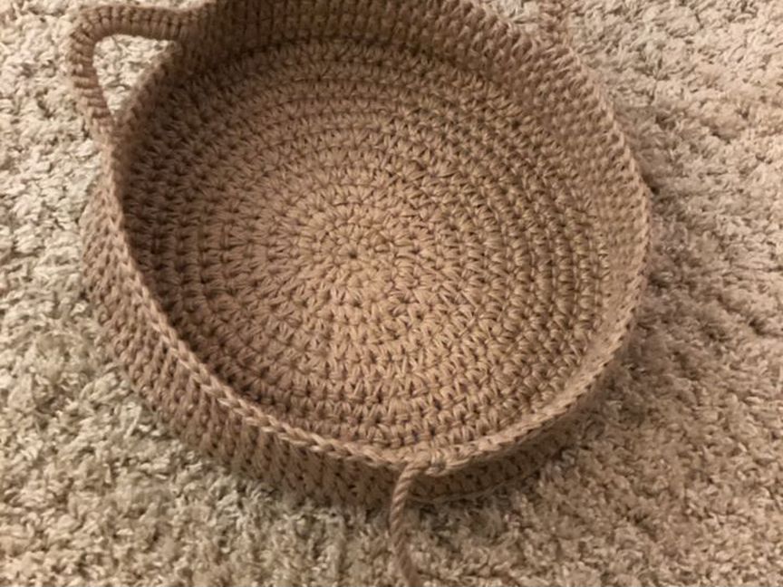 Лежанка для животных из джута