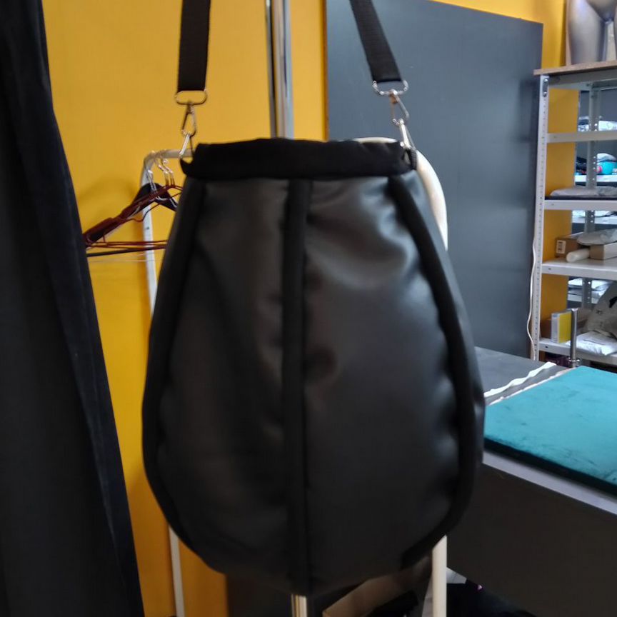 Стильная сумка- переноска- норка для животных