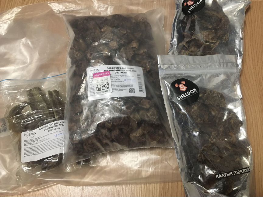 Лакомства для собак, игрушки, корм