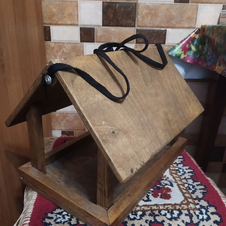 Кормушка для птиц