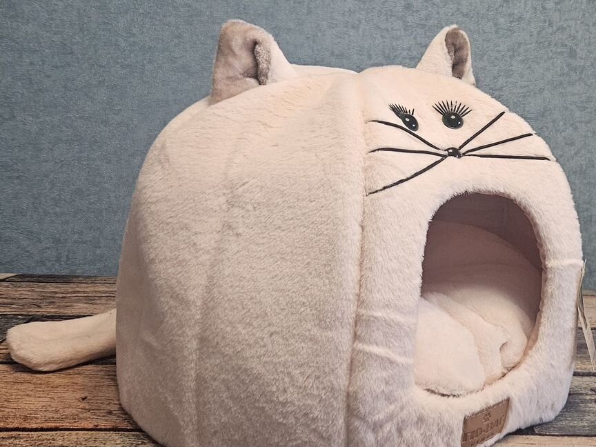 Домик лежанка для кошек и собак гю-вас Авторские