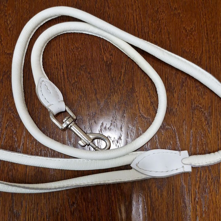 Кожаный повод для собак белый,1м 27