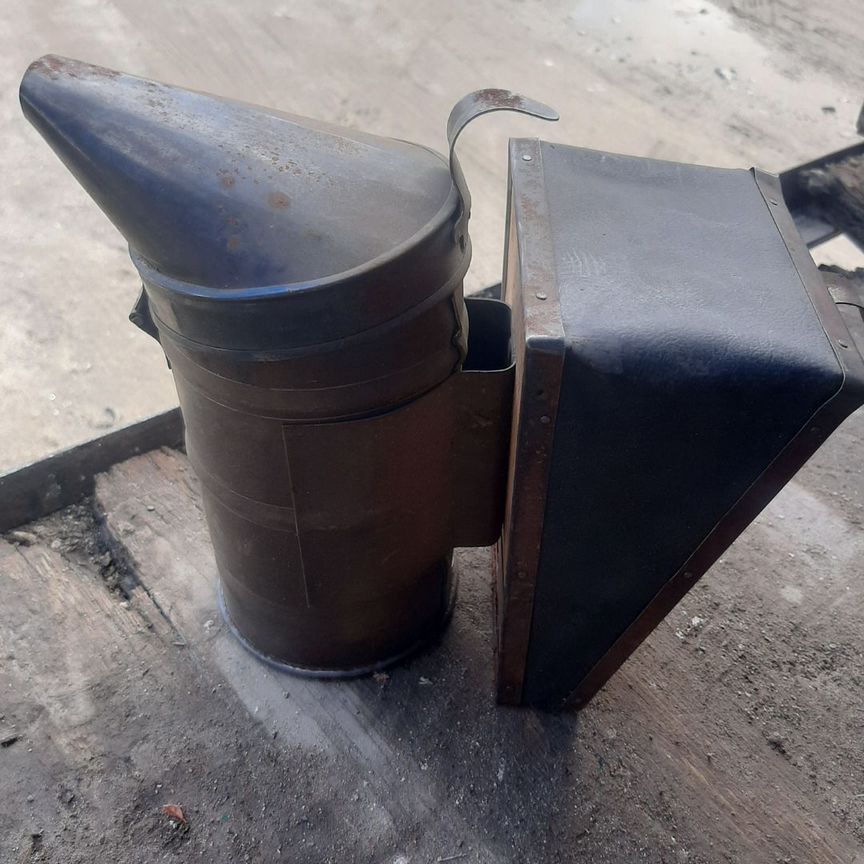 Дымарь для пчел