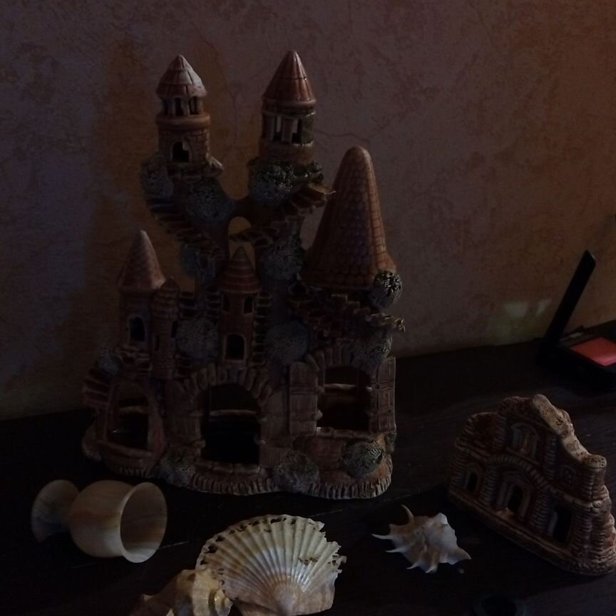 Аквариум с рыбками