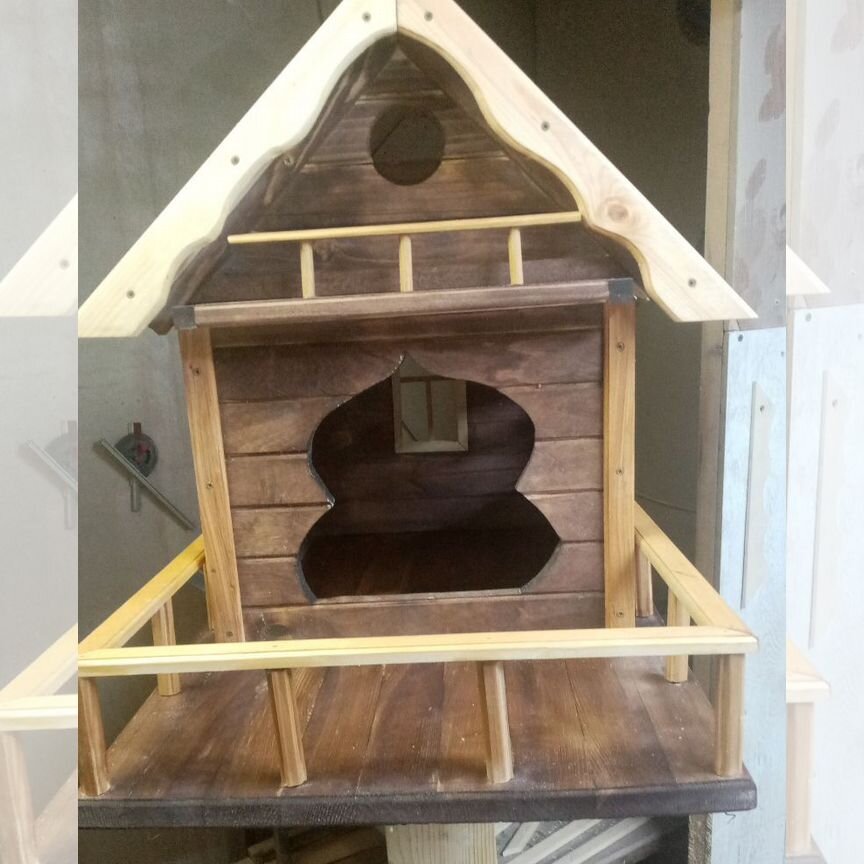 Ландшафтная кормушка для белок и птиц