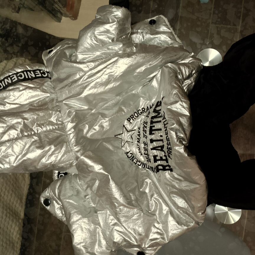 Продам комбинезоны для собак