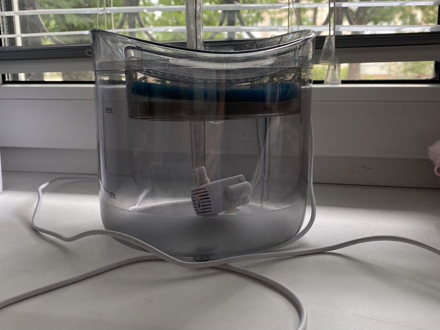 Поилка для кошек