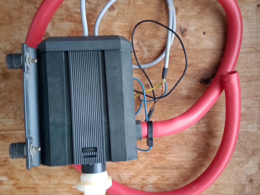 Помпа водяной насос eheim 1060