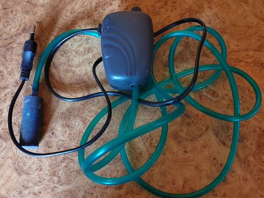 Аквариумный компрессор регулированный (аэратор)