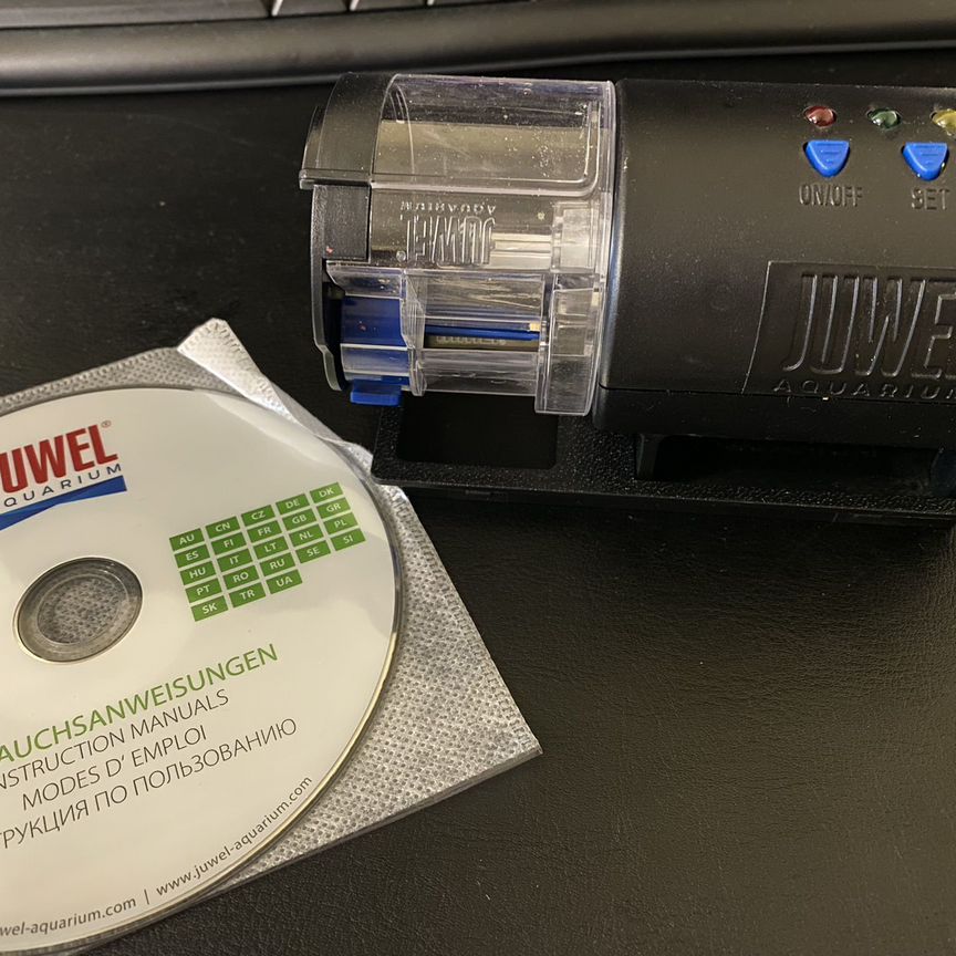 Автоматическая кормушка для рыб Juwel