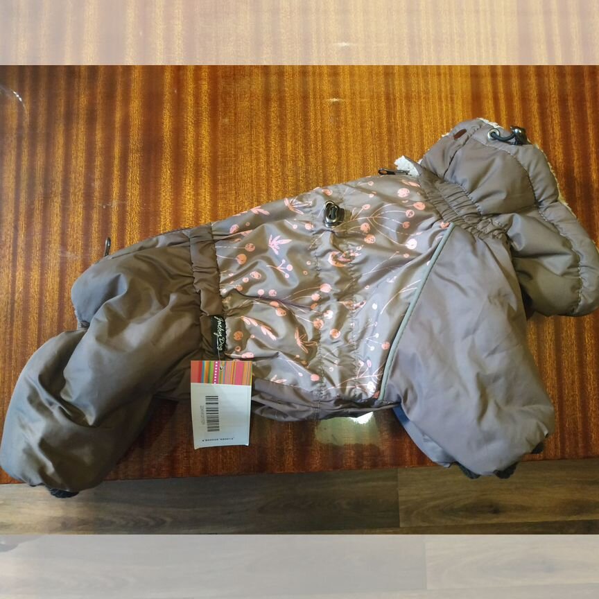 Зимний комбинезон для маленькой собаки