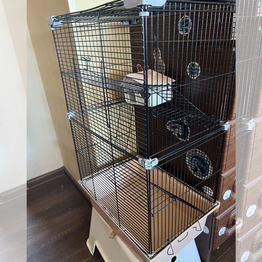 Клетка большая