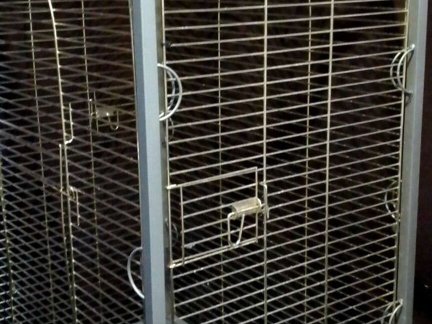 Клетка вольер для попугая на колесах