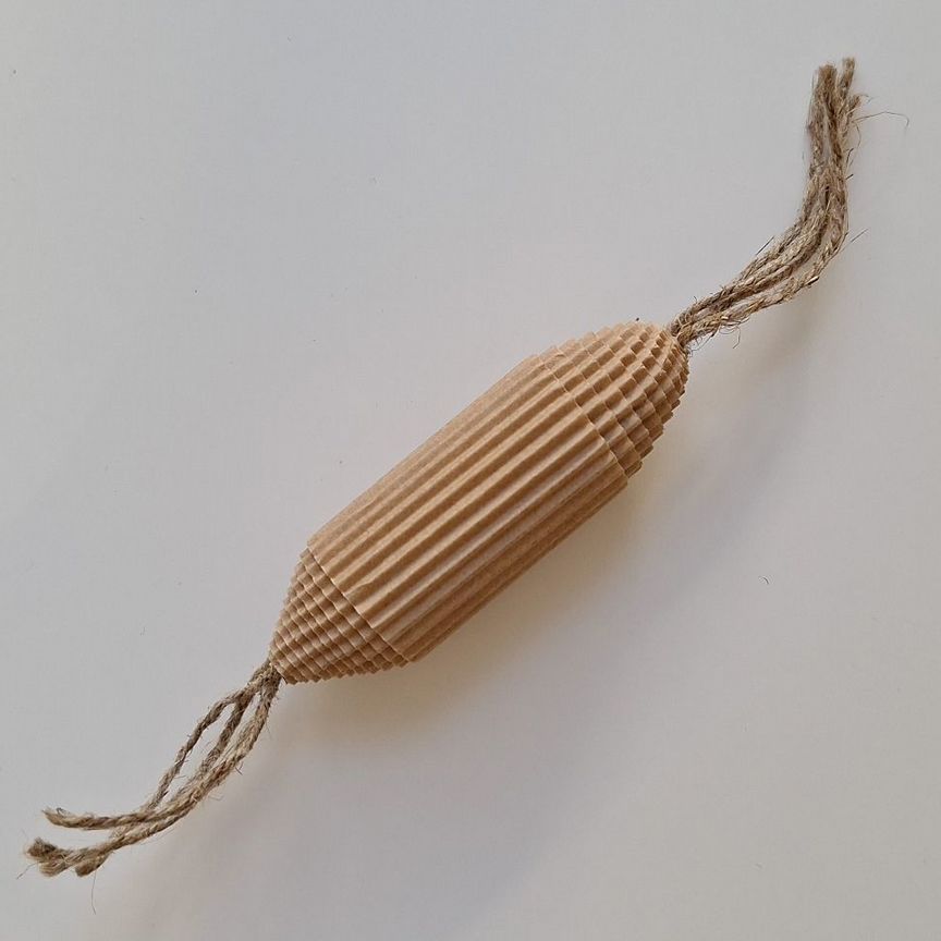 Игрушка для кошки мятный рогалик из картона