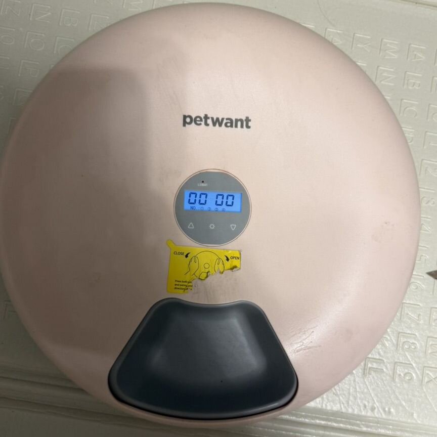 Автокормушка для собак и кошек