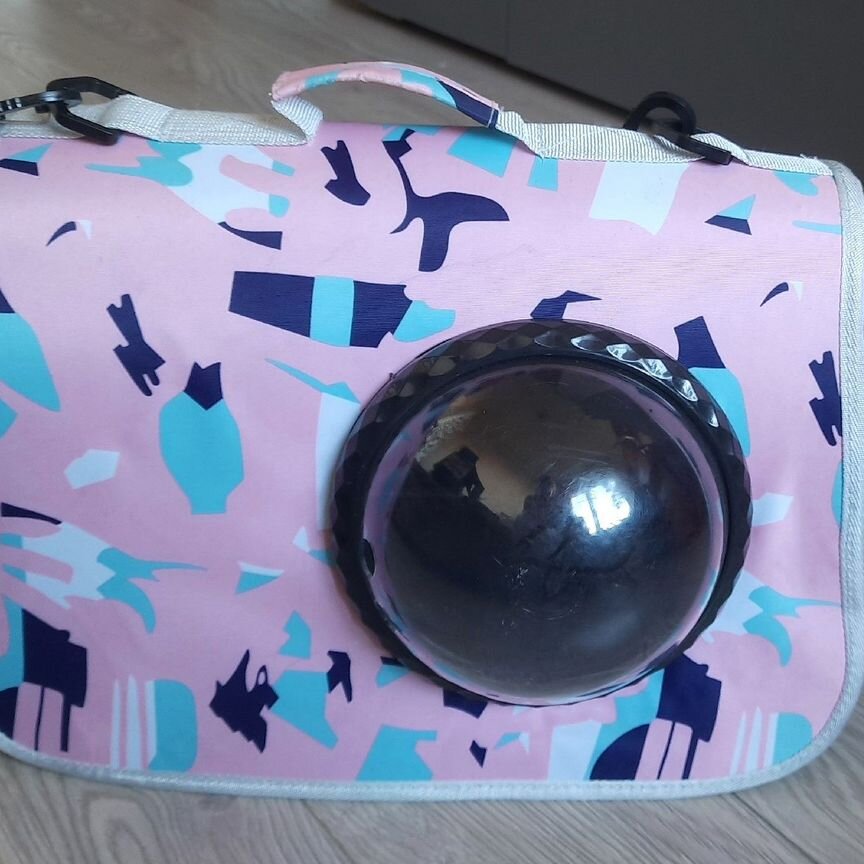 Переноска для кошек и мелких собачек