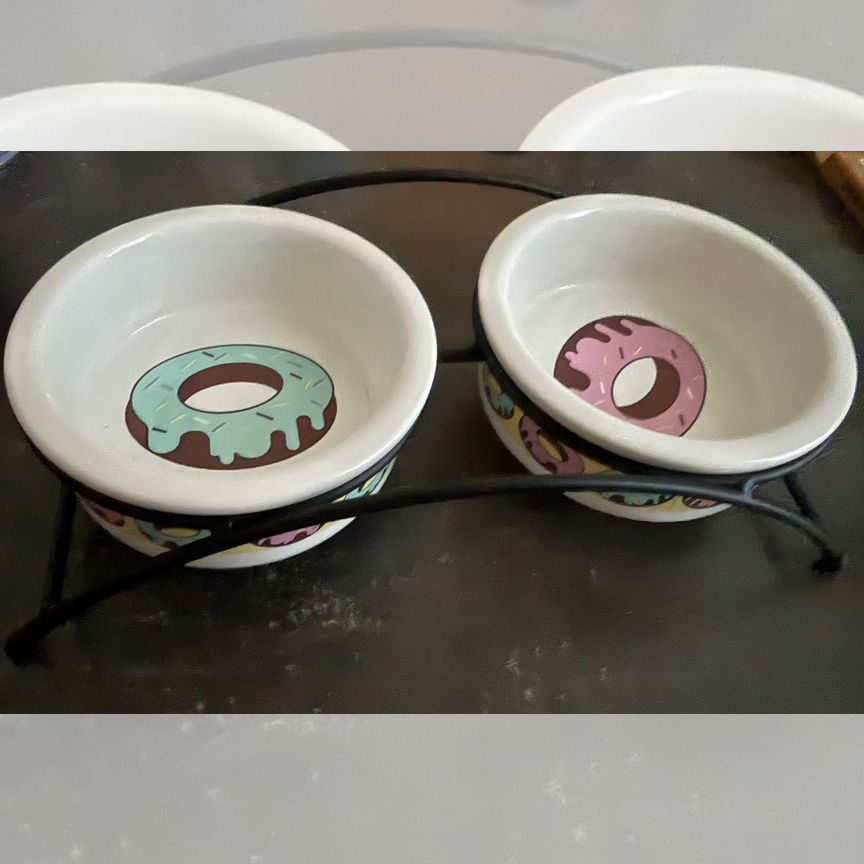 Миски для кошек на подставке