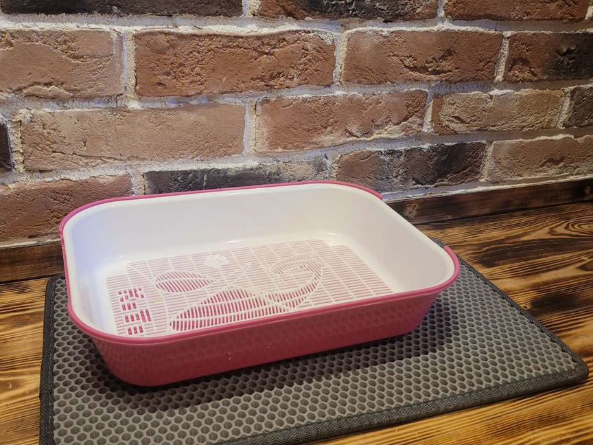 Лоток для кошек и коврик ева