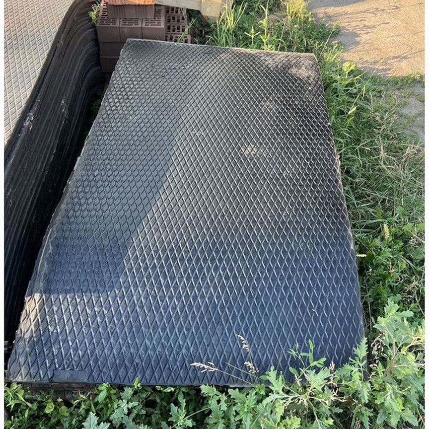 Резиновые коврики / плита для коров