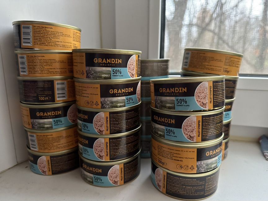 Корм для кошек Grandin и Prime Ever