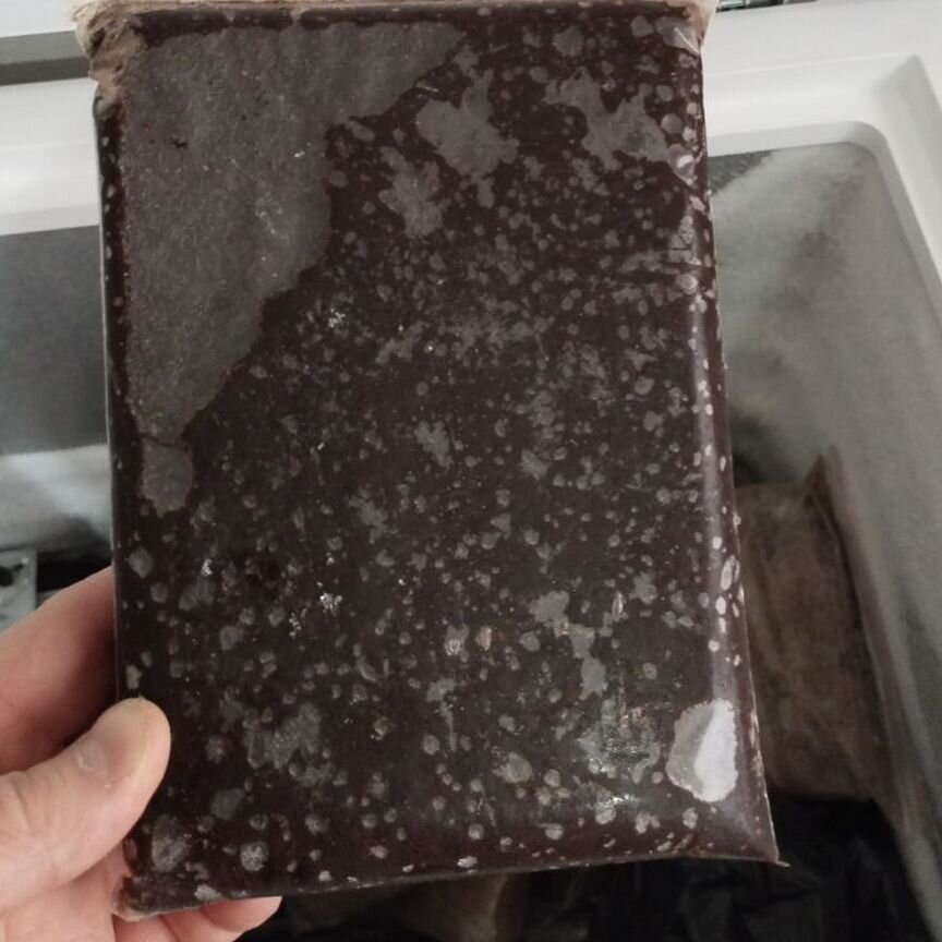 Мотыль замороженный